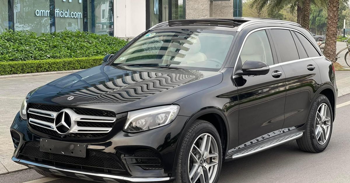 Lăn bánh 6 năm, Mercedes-Benz GLC 300 4Matic cũ bán lại với giá ngang ...